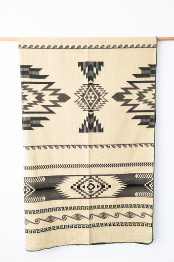 Queen – Heartprint Threads